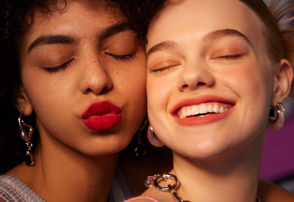 ITY Lip and Cheek Pot, Mousse Pudding Clay for Lip and Cheek Paint ...